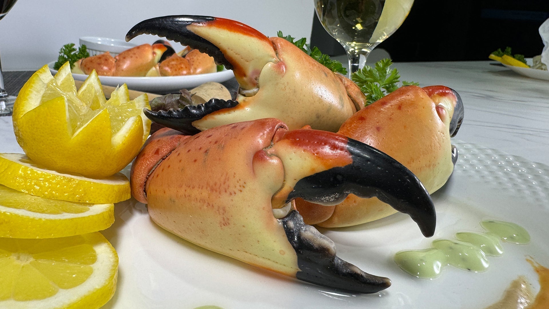 Stone Crab Season Is Here | Winter Fresh Florida Stone Crabs